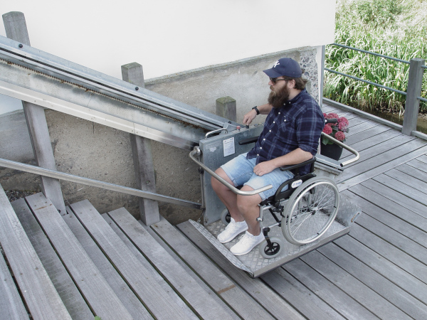 Trappelift til personer | HYDRO-CON